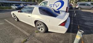 White Chevrolet Camaro 1987 in Tallinn, with an engine capacity of 5.00 L and mileage of 103 thousand km for 14000 €, photo 18 on AUTOMOTO.COM.LV