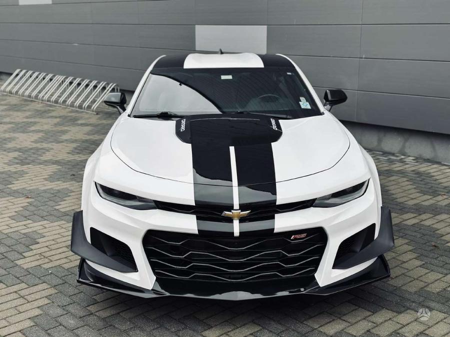 Balts Chevrolet Camaro 2020 Šauļi, ar dzinēja tilpumu 3.60 L un nobraukumu 73 tūkst. km par 22000 €, foto 3 vietnē AUTOMOTO.COM.LV
