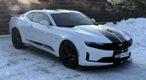 White Chevrolet Camaro 2020 in Kaunas, with an engine capacity of 2.00 L and mileage of 60 thousand km for 27500 €, photo  on AUTOMOTO.COM.LV