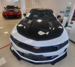 Balts Chevrolet Camaro 2022 Šauļi, ar dzinēja tilpumu 2.00 L un nobraukumu 6 tūkst. km par 27700 €, foto 3 vietnē AUTOMOTO.COM.LV