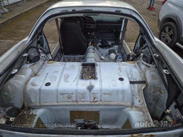 Balts Chevrolet Camaro 1995 Tallina, ar dzinēja tilpumu 3.40 L un nobraukumu 138 tūkst. km par 7000 €, foto 11 vietnē AUTOMOTO.COM.LV