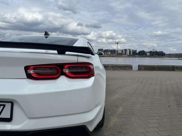 Balts Chevrolet Camaro 2019 Kauņa, ar dzinēja tilpumu 2.00 L un nobraukumu 105 tūkst. km par 15900 €, foto 8 vietnē AUTOMOTO.COM.LV