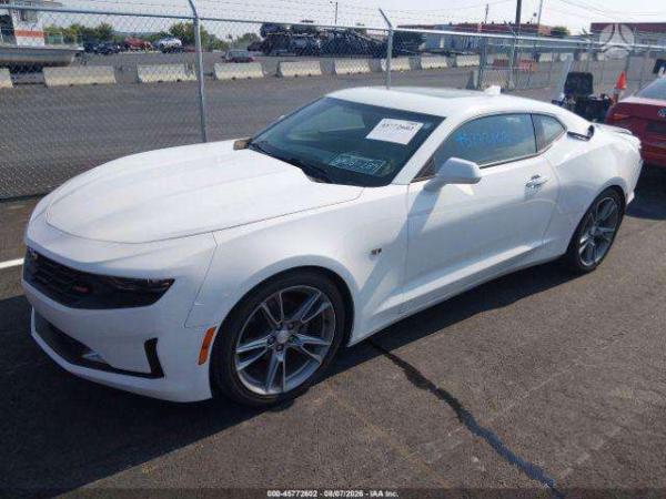White Chevrolet Camaro 2019 in Klaipeda, with an engine capacity of 3.60 L and mileage of 187 thousand km for 7050 €, photo 3 on AUTOMOTO.COM.LV