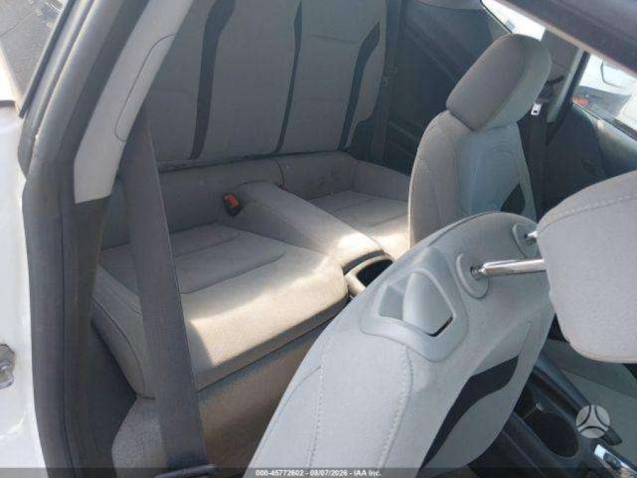 Balts Chevrolet Camaro 2019 Klaipėda, ar dzinēja tilpumu 3.60 L un nobraukumu 187 tūkst. km par 7050 €, foto 13 vietnē AUTOMOTO.COM.LV