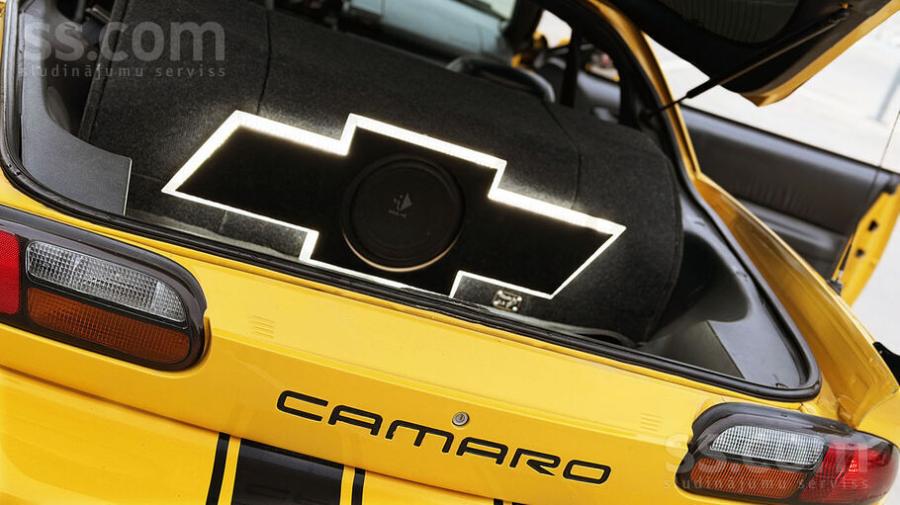 Dzeltens Chevrolet Camaro 1995 Rīga, ar dzinēja tilpumu 5.70 L un nobraukumu 226 tūkst. km par 9600 €, foto 1 vietnē AUTOMOTO.COM.LV
