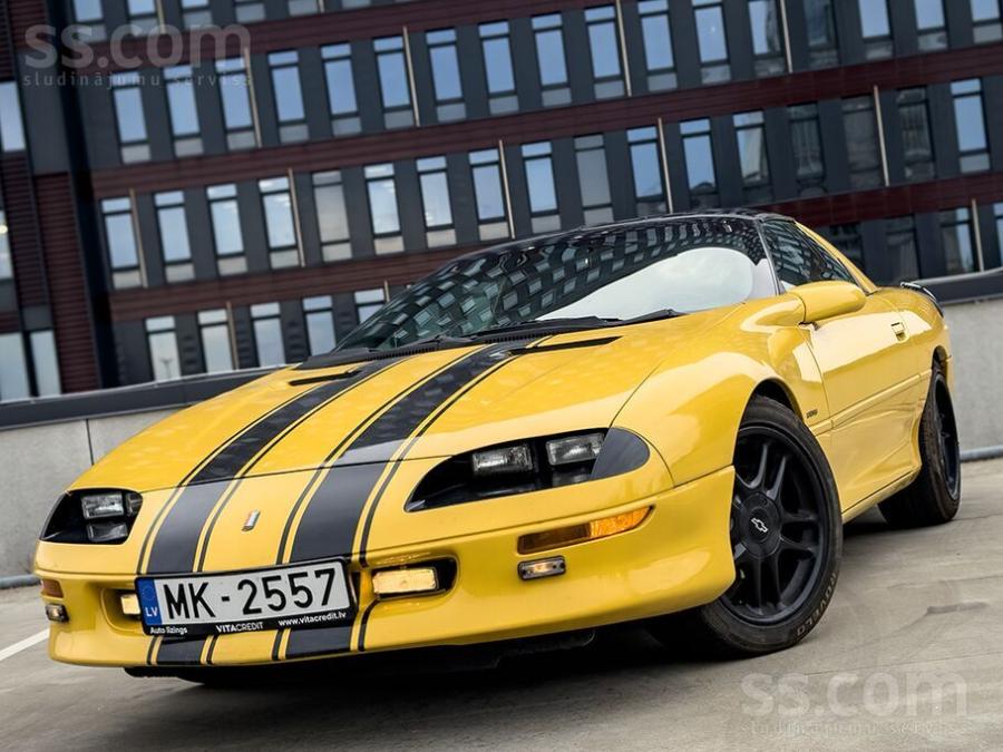 Dzeltens Chevrolet Camaro 1995 Rīga, ar dzinēja tilpumu 5.70 L un nobraukumu 226 tūkst. km par 9600 €, foto 3 vietnē AUTOMOTO.COM.LV