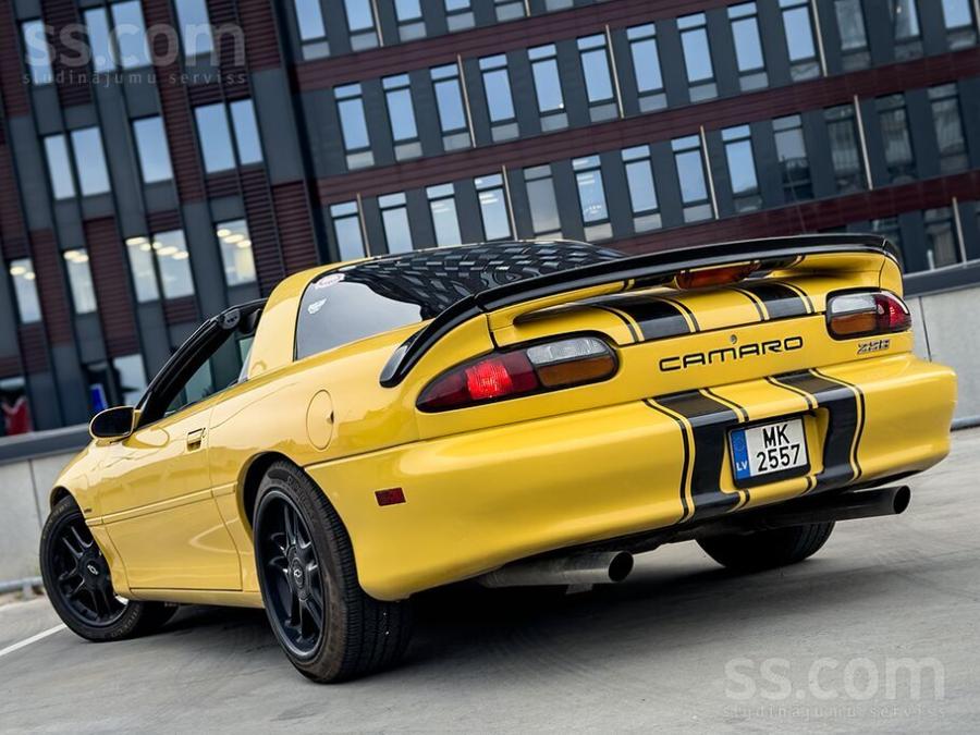 Dzeltens Chevrolet Camaro 1995 Rīga, ar dzinēja tilpumu 5.70 L un nobraukumu 226 tūkst. km par 9600 €, foto 5 vietnē AUTOMOTO.COM.LV