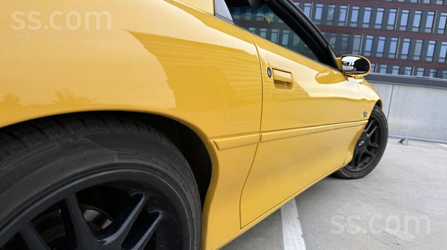 Dzeltens Chevrolet Camaro 1995 Rīga, ar dzinēja tilpumu 5.70 L un nobraukumu 226 tūkst. km par 9600 €, foto 7 vietnē AUTOMOTO.COM.LV
