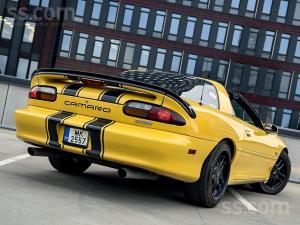 Dzeltens Chevrolet Camaro 1995 Rīga, ar dzinēja tilpumu 5.70 L un nobraukumu 226 tūkst. km par 9600 €, foto 8 vietnē AUTOMOTO.COM.LV