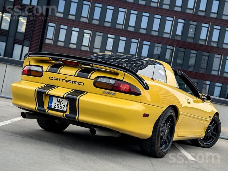 Dzeltens Chevrolet Camaro 1995 Rīga, ar dzinēja tilpumu 5.70 L un nobraukumu 226 tūkst. km par 9600 €, foto 8 vietnē AUTOMOTO.COM.LV