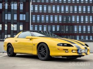 Dzeltens Chevrolet Camaro 1995 Rīga, ar dzinēja tilpumu 5.70 L un nobraukumu 226 tūkst. km par 9600 €, foto 9 vietnē AUTOMOTO.COM.LV