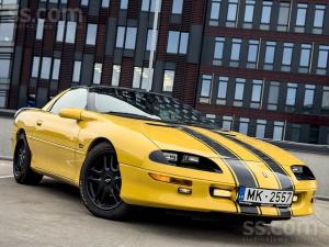 Dzeltens Chevrolet Camaro 1995 Rīga, ar dzinēja tilpumu 5.70 L un nobraukumu 226 tūkst. km par 9600 €, foto 10 vietnē AUTOMOTO.COM.LV