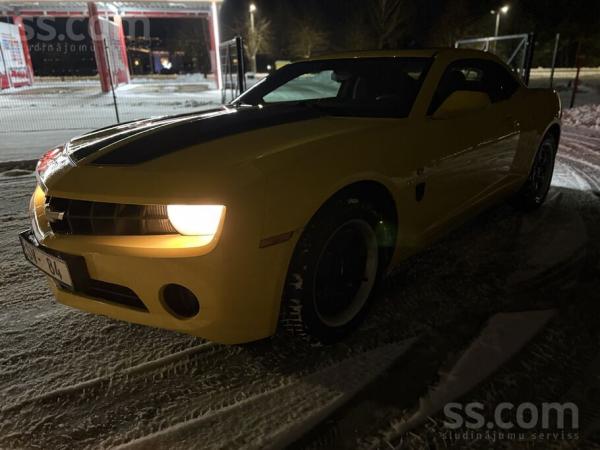 Dzeltens Chevrolet Camaro 2010 Ogre, ar dzinēja tilpumu 3.60 L un nobraukumu 234 tūkst. km par 11999 €, foto 5 vietnē AUTOMOTO.COM.LV