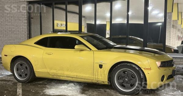 Dzeltens Chevrolet Camaro 2010 Ogre, ar dzinēja tilpumu 3.60 L un nobraukumu 324 tūkst. km par 10000 €, foto 3 vietnē AUTOMOTO.COM.LV