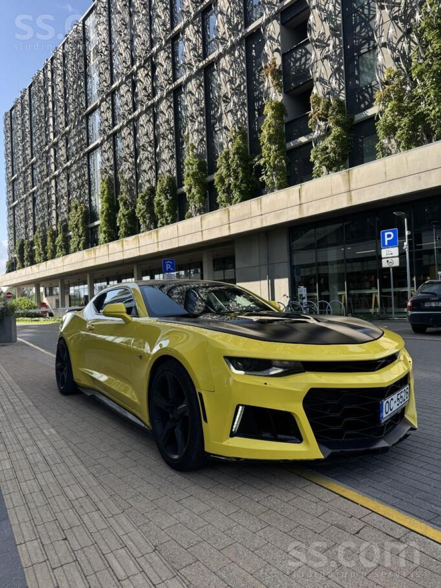 Dzeltens Chevrolet Camaro 2017 Rīga, ar dzinēja tilpumu 6.20 L un nobraukumu 77 tūkst. km par 29900 €, foto 1 vietnē AUTOMOTO.COM.LV