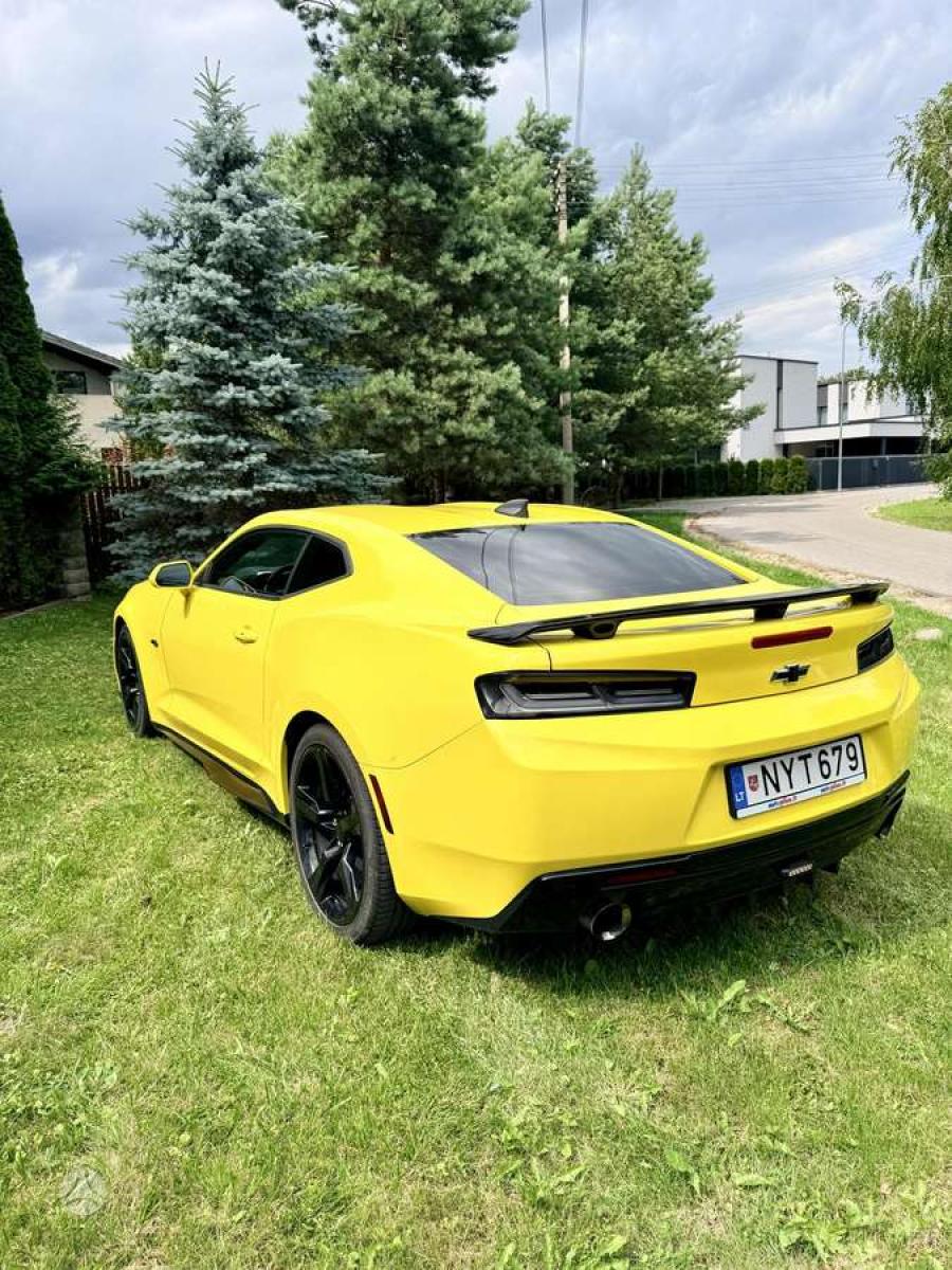 Dzeltens Chevrolet Camaro 2017 Viļņa, ar dzinēja tilpumu 2.00 L un nobraukumu 80 tūkst. km par 17999 €, foto 9 vietnē AUTOMOTO.COM.LV
