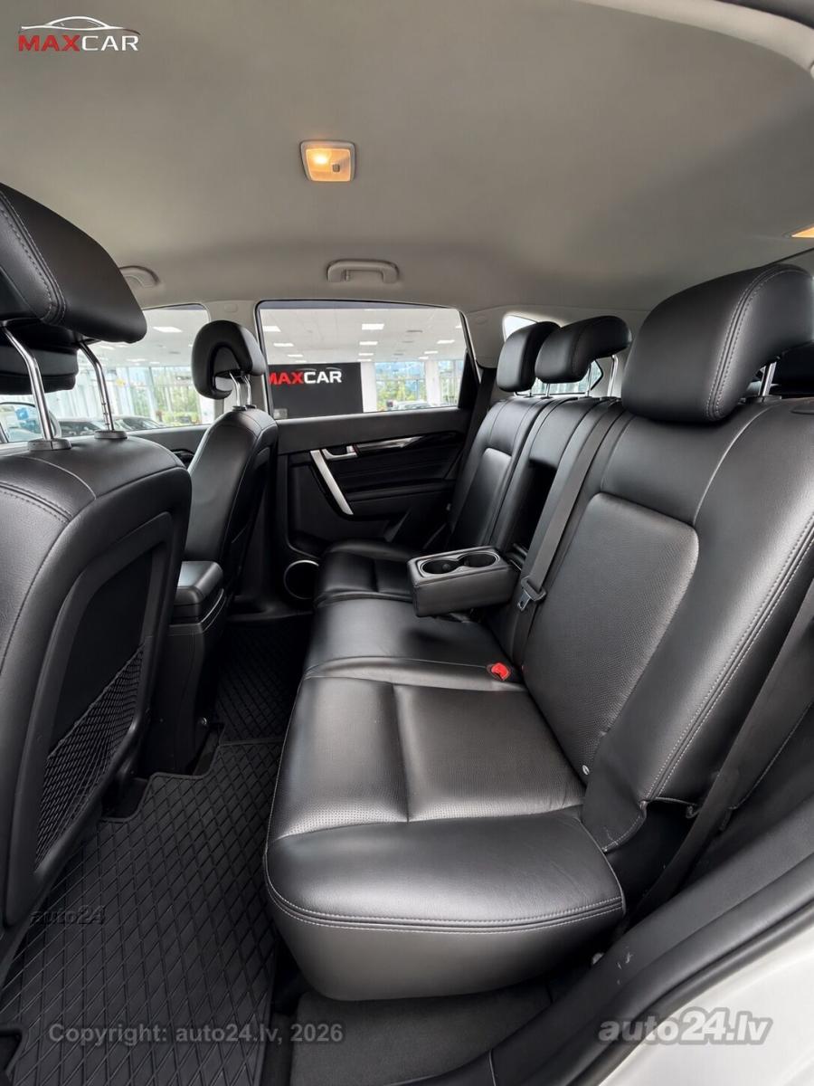 Smilšu krāsa Chevrolet Captiva 2014 Tallina, ar dzinēja tilpumu 2.20 L un nobraukumu 241 tūkst. km par 4999 €, foto 12 vietnē AUTOMOTO.COM.LV