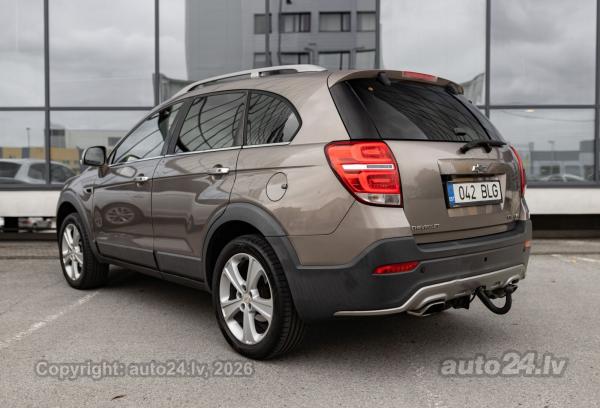 Beige Chevrolet Captiva 2014 in Tallinn, with an engine capacity of 2.20 L and mileage of 245 thousand km for 4999 €, photo 5 on AUTOMOTO.COM.LV