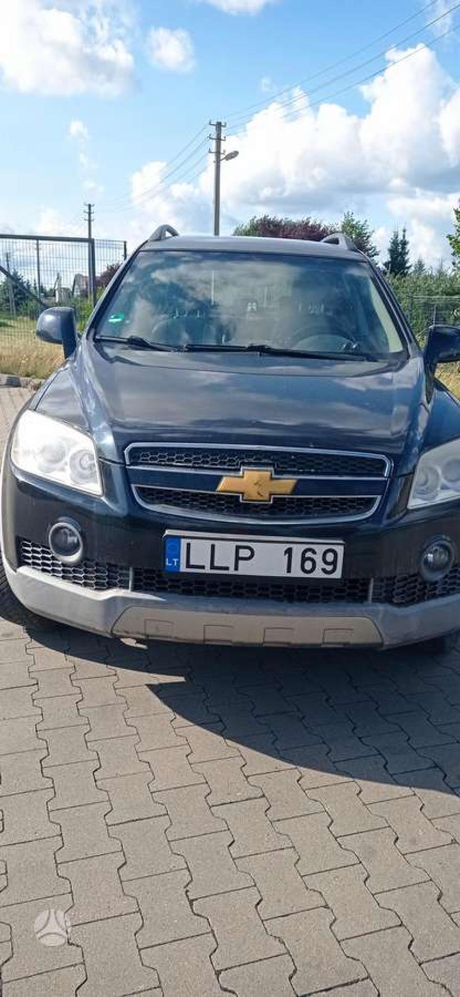 Melns Chevrolet Captiva 2006 Kauņa, ar dzinēja tilpumu 2.41 L un nobraukumu 255 tūkst. km par 2850 €, foto 1 vietnē AUTOMOTO.COM.LV