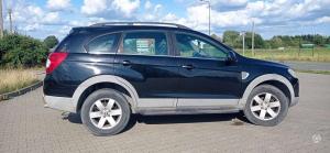 Melns Chevrolet Captiva 2006 Kauņa, ar dzinēja tilpumu 2.41 L un nobraukumu 255 tūkst. km par 2850 €, foto 3 vietnē AUTOMOTO.COM.LV