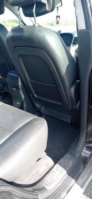 Melns Chevrolet Captiva 2006 Kauņa, ar dzinēja tilpumu 2.41 L un nobraukumu 255 tūkst. km par 2850 €, foto 6 vietnē AUTOMOTO.COM.LV