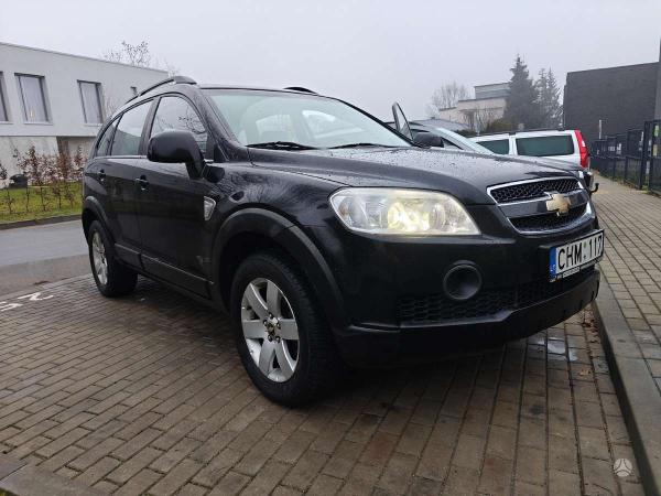Melns Chevrolet Captiva 2007 Viļņa, ar dzinēja tilpumu 2.00 L un nobraukumu 165 tūkst. km par 2750 €, foto 3 vietnē AUTOMOTO.COM.LV