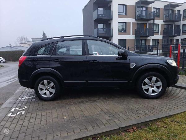 Melns Chevrolet Captiva 2007 Viļņa, ar dzinēja tilpumu 2.00 L un nobraukumu 165 tūkst. km par 2750 €, foto 4 vietnē AUTOMOTO.COM.LV