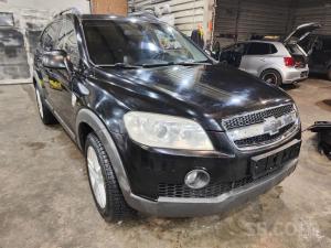 Melns Chevrolet Captiva 2007 Rīga, ar dzinēja tilpumu 2.00 L un nobraukumu 243 tūkst. km par 1995 €, foto 4 vietnē AUTOMOTO.COM.LV
