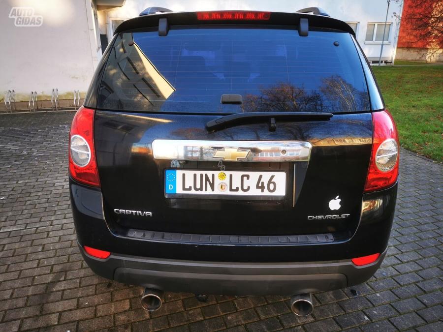 Melns Chevrolet Captiva 2007 Klaipėda, ar dzinēja tilpumu 2.00 L un nobraukumu 163 tūkst. km par 3800 €, foto 5 vietnē AUTOMOTO.COM.LV