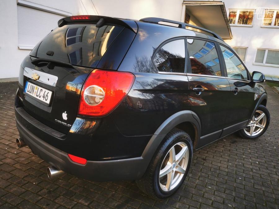 Melns Chevrolet Captiva 2007 Klaipėda, ar dzinēja tilpumu 2.00 L un nobraukumu 163 tūkst. km par 3800 €, foto 6 vietnē AUTOMOTO.COM.LV