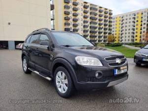 Melns Chevrolet Captiva 2007 Tallina, ar dzinēja tilpumu 2.00 L un nobraukumu 330 tūkst. km par 1699 €, foto  vietnē AUTOMOTO.COM.LV
