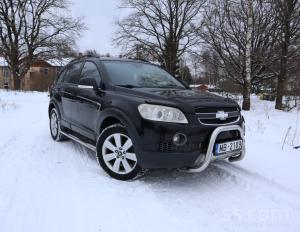 Melns Chevrolet Captiva 2007 Rīga, ar dzinēja tilpumu 2.00 L un nobraukumu 280 tūkst. km par 3890 €, foto 3 vietnē AUTOMOTO.COM.LV