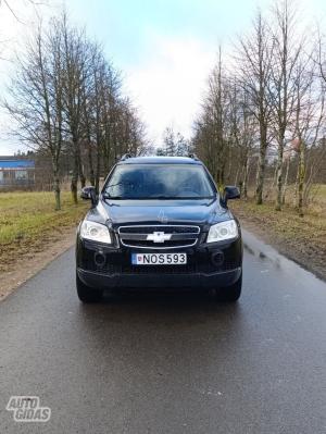 Black Chevrolet Captiva 2007 in Silale, with an engine capacity of 2.00 L and mileage of 299 thousand km for 2900 €, photo 2 on AUTOMOTO.COM.LV