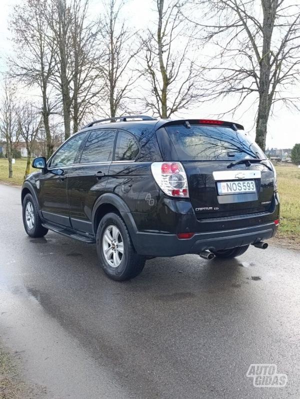 Black Chevrolet Captiva 2007 in Silale, with an engine capacity of 2.00 L and mileage of 299 thousand km for 2900 €, photo 3 on AUTOMOTO.COM.LV