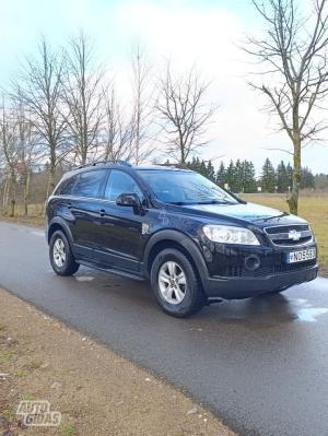 Black Chevrolet Captiva 2007 in Silale, with an engine capacity of 2.00 L and mileage of 299 thousand km for 2900 €, photo 4 on AUTOMOTO.COM.LV