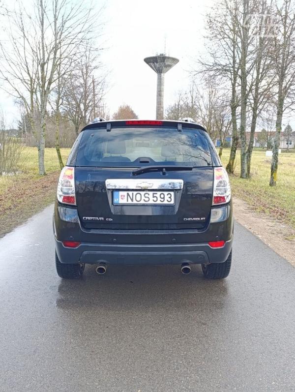 Black Chevrolet Captiva 2007 in Silale, with an engine capacity of 2.00 L and mileage of 299 thousand km for 2900 €, photo 6 on AUTOMOTO.COM.LV