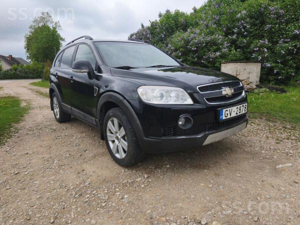 Black Chevrolet Captiva 2007 in Valmiera, with an engine capacity of 2.00 L and mileage of 256 thousand km for 2995 €, photo 7 on AUTOMOTO.COM.LV