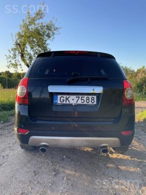 Черный Шевроле Каптива 2007 в Рига, объемом двигателя 2.00 л и пробегом 380 тыс. км за 2350 €, фото 5 на AUTOMOTO.COM.LV