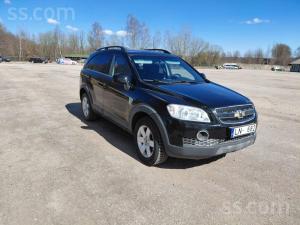 Melns Chevrolet Captiva 2007 Talsi, ar dzinēja tilpumu 2.00 L un nobraukumu 247 tūkst. km par 3750 €, foto 4 vietnē AUTOMOTO.COM.LV