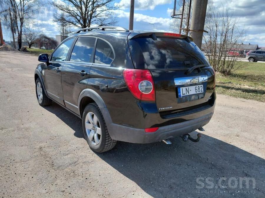 Melns Chevrolet Captiva 2007 Talsi, ar dzinēja tilpumu 2.00 L un nobraukumu 247 tūkst. km par 3750 €, foto 6 vietnē AUTOMOTO.COM.LV