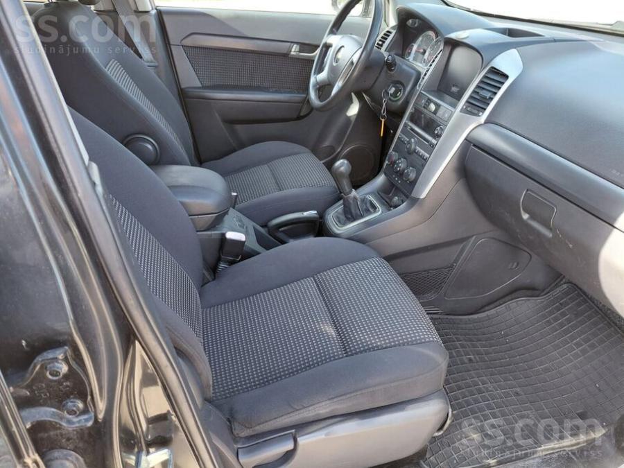 Melns Chevrolet Captiva 2007 Talsi, ar dzinēja tilpumu 2.00 L un nobraukumu 247 tūkst. km par 3750 €, foto 8 vietnē AUTOMOTO.COM.LV