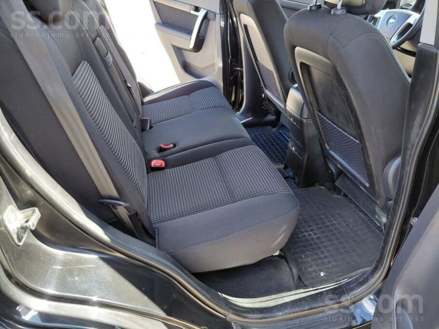Melns Chevrolet Captiva 2007 Talsi, ar dzinēja tilpumu 2.00 L un nobraukumu 247 tūkst. km par 3750 €, foto 9 vietnē AUTOMOTO.COM.LV