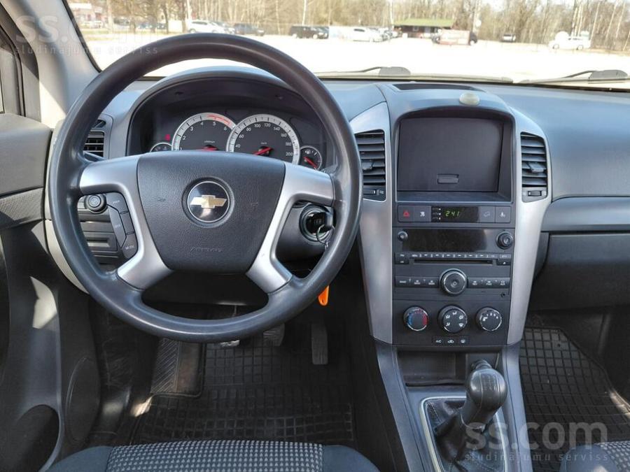 Melns Chevrolet Captiva 2007 Talsi, ar dzinēja tilpumu 2.00 L un nobraukumu 247 tūkst. km par 3750 €, foto 10 vietnē AUTOMOTO.COM.LV