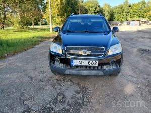 Melns Chevrolet Captiva 2007 Talsi, ar dzinēja tilpumu 2.00 L un nobraukumu 247 tūkst. km par 2500 €, foto 3 vietnē AUTOMOTO.COM.LV