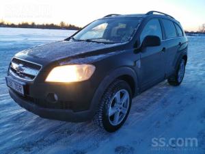 Black Chevrolet Captiva 2007 in Riga, with an engine capacity of 2.00 L and mileage of 243 thousand km for 1770 €, photo 3 on AUTOMOTO.COM.LV