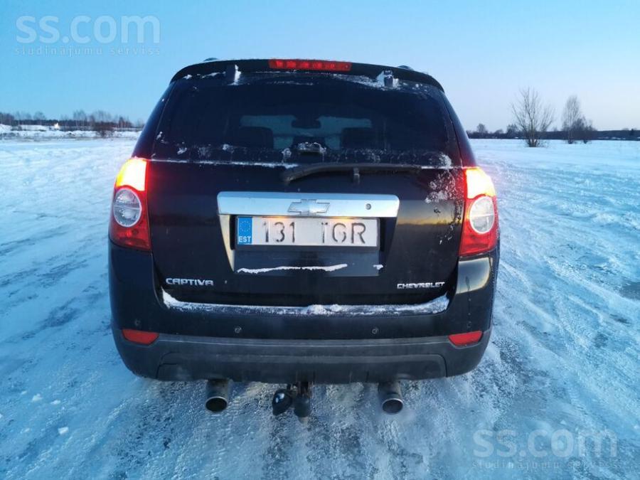 Black Chevrolet Captiva 2007 in Riga, with an engine capacity of 2.00 L and mileage of 243 thousand km for 1770 €, photo 6 on AUTOMOTO.COM.LV