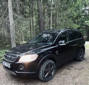 Black Chevrolet Captiva 2007 in Riga, with an engine capacity of 2.00 L and mileage of 385 thousand km for 2250 €, photo  on AUTOMOTO.COM.LV
