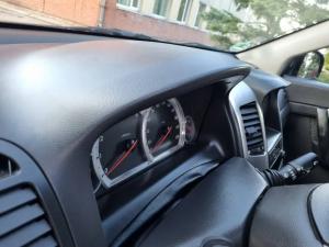 Black Chevrolet Captiva 2007 in Jekabpils, with an engine capacity of 2.00 L and mileage of 291 thousand km for 4650 €, photo 13 on AUTOMOTO.COM.LV