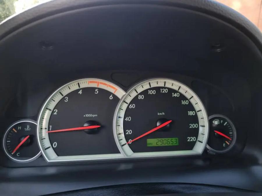 Black Chevrolet Captiva 2007 in Jekabpils, with an engine capacity of 2.00 L and mileage of 291 thousand km for 4650 €, photo 27 on AUTOMOTO.COM.LV