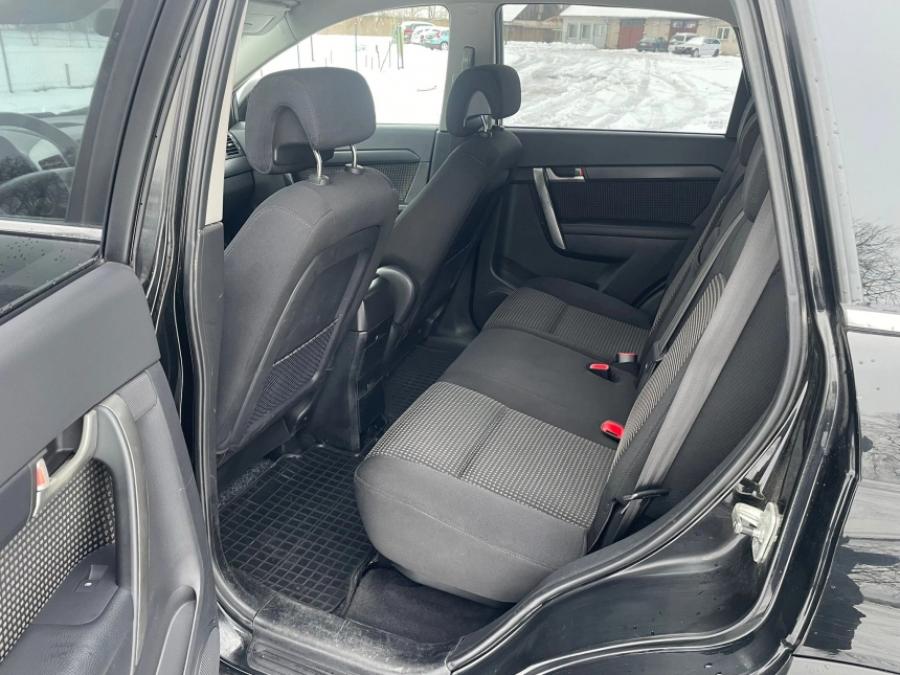 Melns Chevrolet Captiva 2007 Rīga, ar dzinēja tilpumu 2.00 L un nobraukumu 247 tūkst. km par 4750 €, foto 10 vietnē AUTOMOTO.COM.LV
